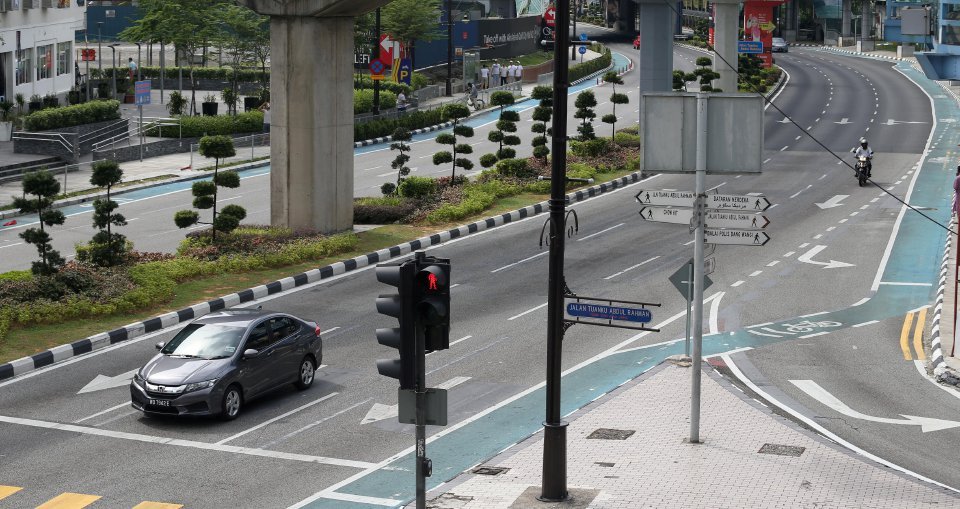 Perubahan aliran Jalan Sultan Ismail/Jalan Raja Laut | Kool 101