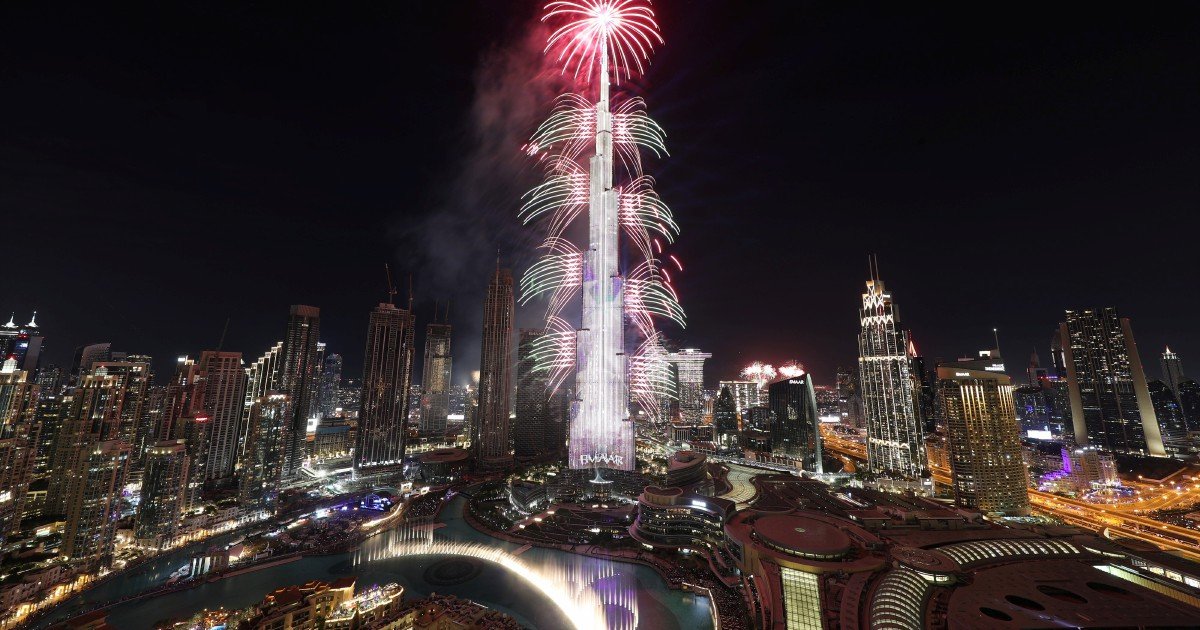 UAE pecah lima rekod Guinness untuk pertunjukan bunga api | Kool 101 UAE pecah lima rekod Guinness untuk pertunjukan bunga api | Kool 101
