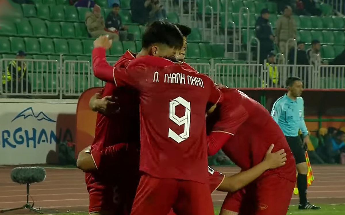 Vietnam Buat Kejutan Lagi, Kalahkan Qatar 2-1 | Kool 101 Vietnam Buat Kejutan Lagi, Kalahkan Qatar 2-1 | Kool 101