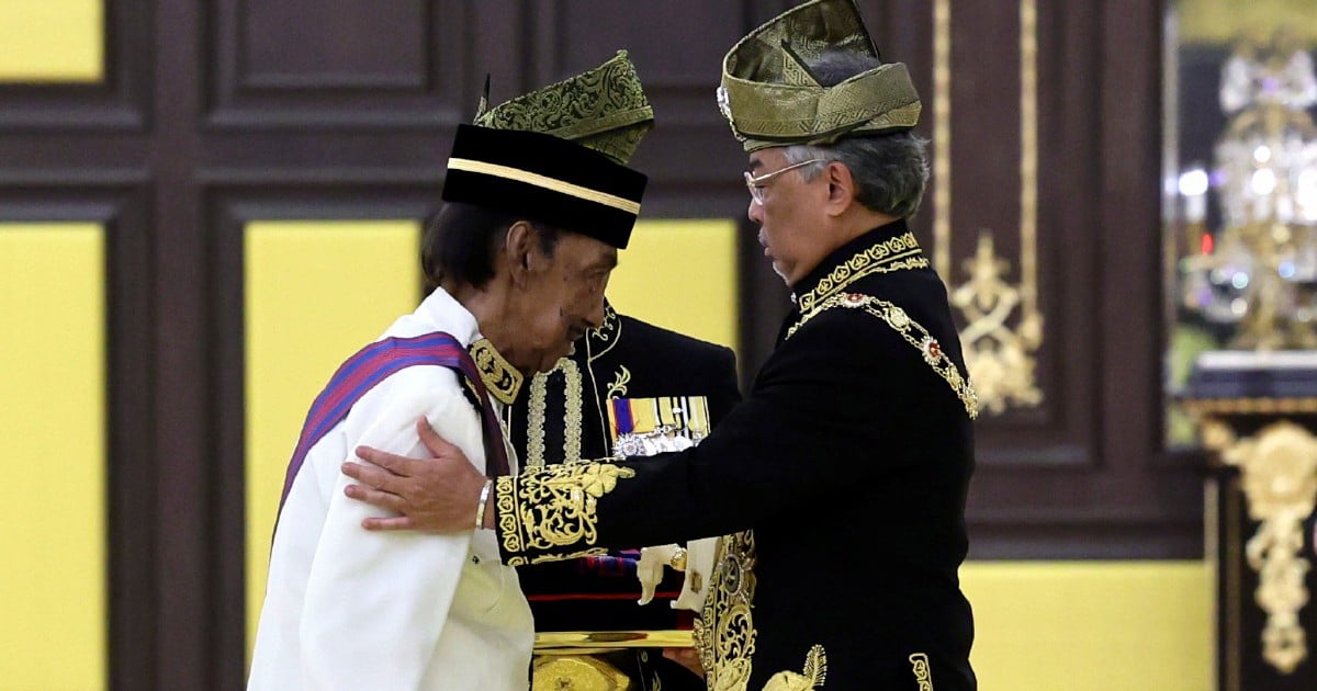 Ahmad Nawab syukur masih ada ketika dianugerahkan Tan Sri | Kool 101