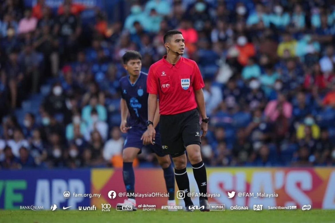 Nazmi Nasaruddin Pengadil Malaysia Pertama Guna Sistem VAR | Kool 101