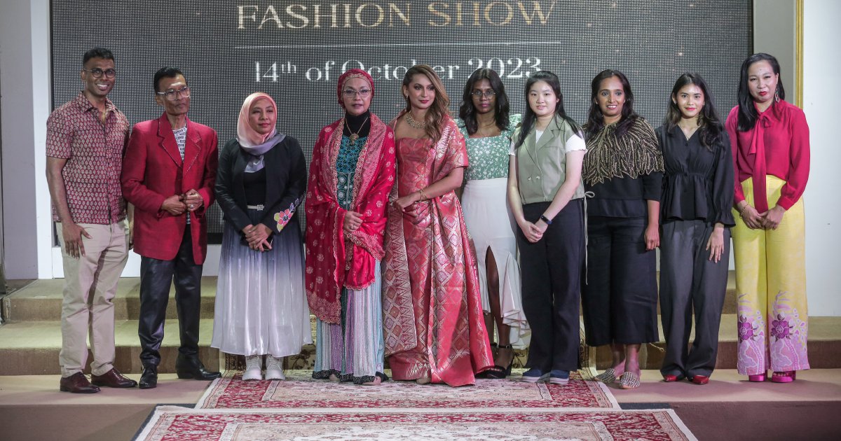 Bkay perkenal idea sari | Kool 101