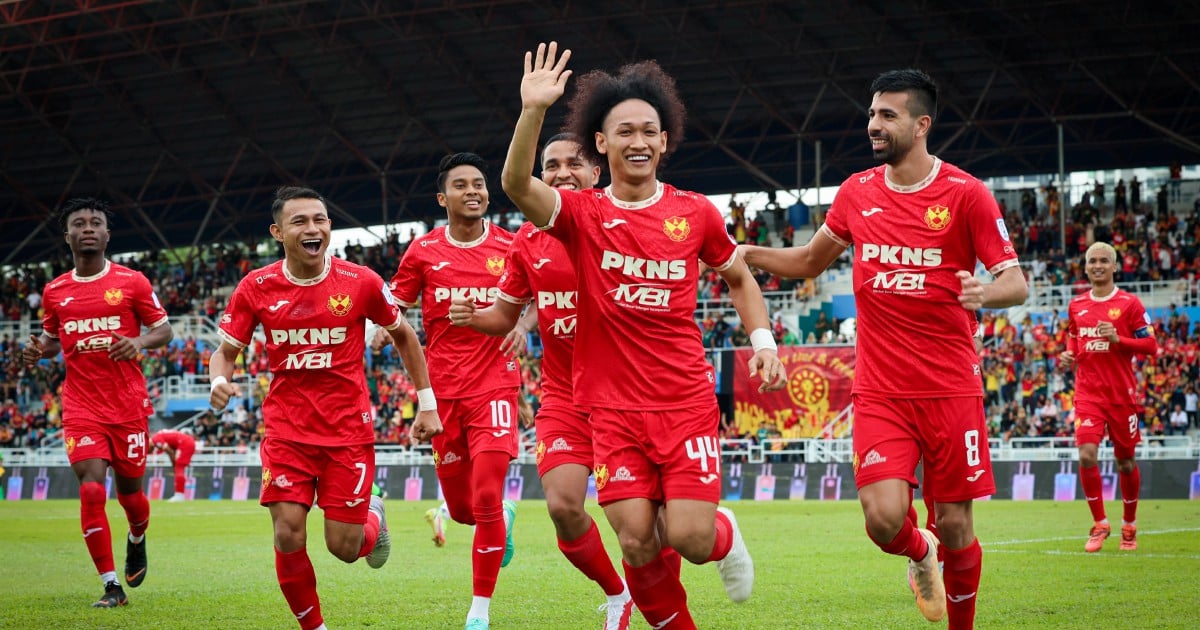 Gergasi Merah ‘henyak’ Bos Gaurus | Kool 101