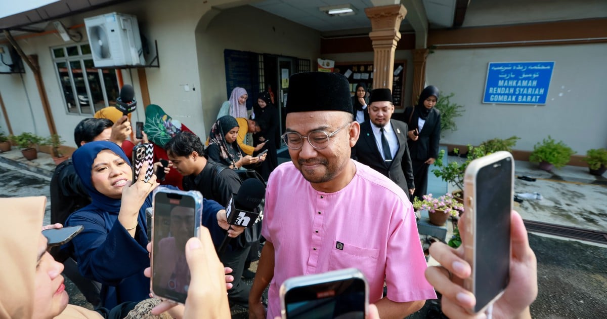 Datuk Red sugul, tak larat jalan selepas sah cerai Adira | Kool 101